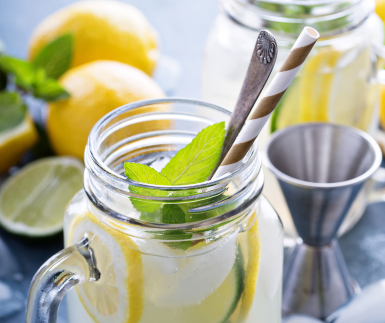 Easy Hard Lemonade Recipe – I Chug My Wine