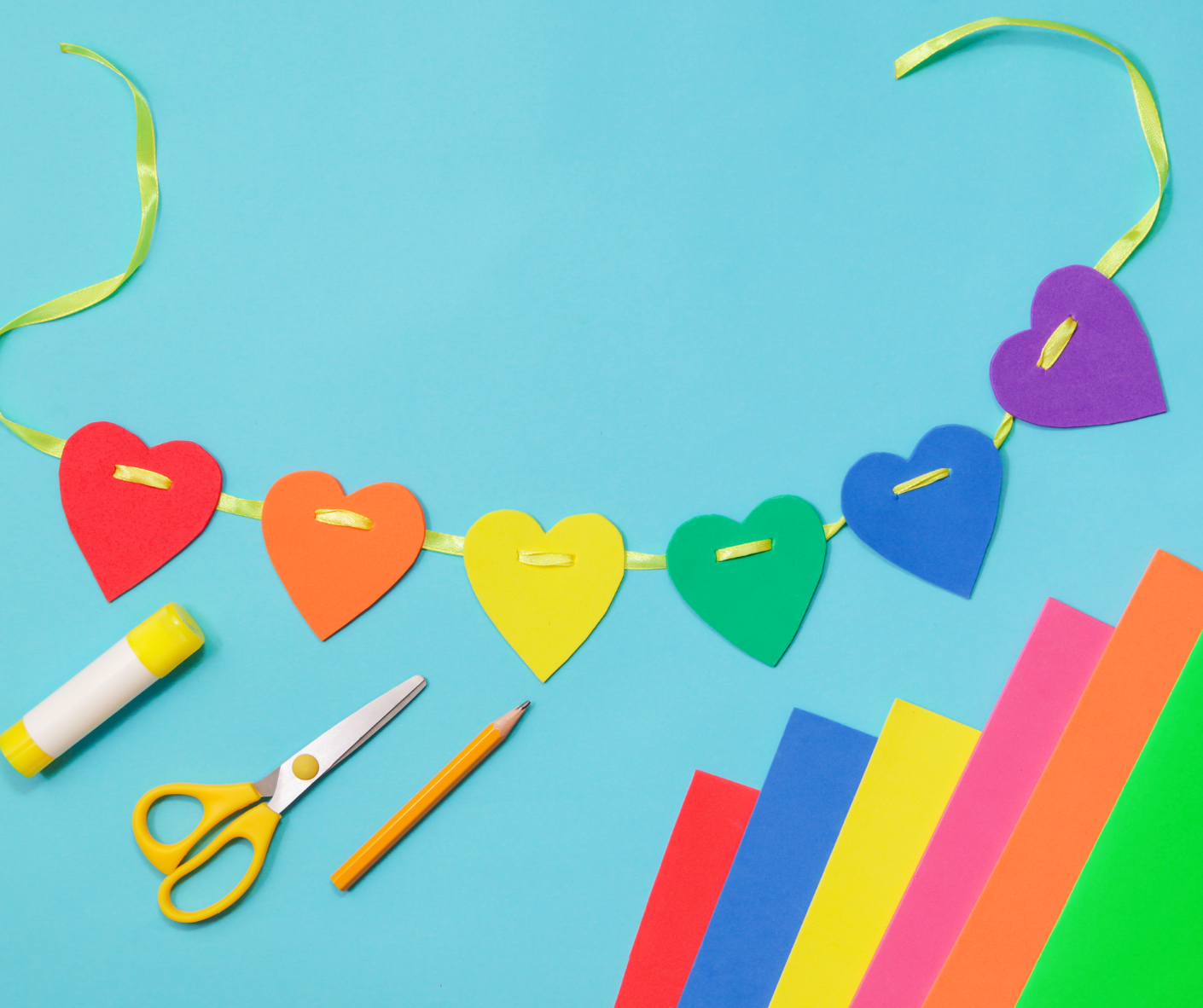 Paper Heart Chain | Cute Craft For Kids – I Chug My Wine